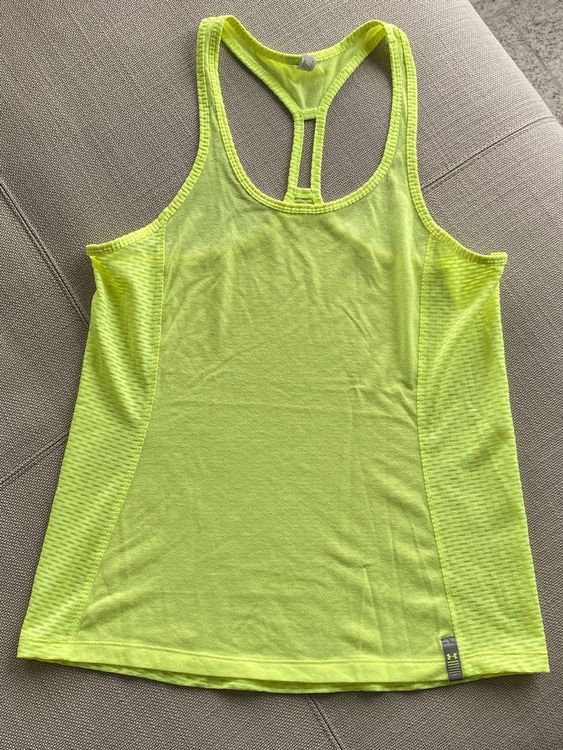 Under Armour Neon Yellow Sport Top (S) (Gebraucht) in Wilen b. Wollerau ...
