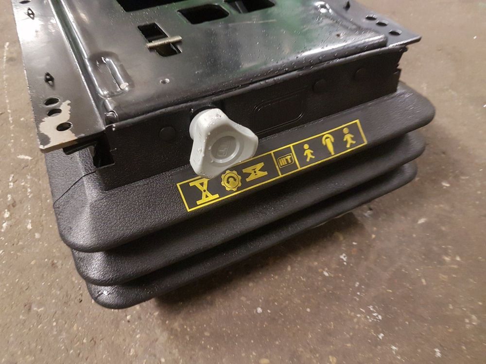 Sitz zu Traktor | Kaufen auf Ricardo