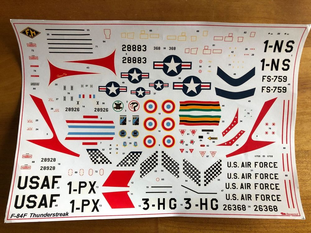 1/48 Republic F-84F Thunderstreak Decals - Frankreich USA (Gebraucht ...