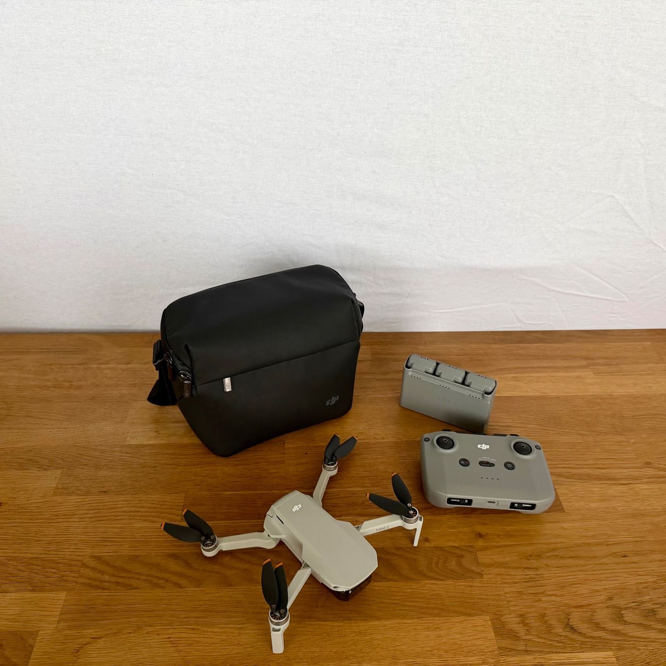 DJI Mini 2, Fly More Combo. Top Zustand. Voll funktionsfähig (Gebraucht ...