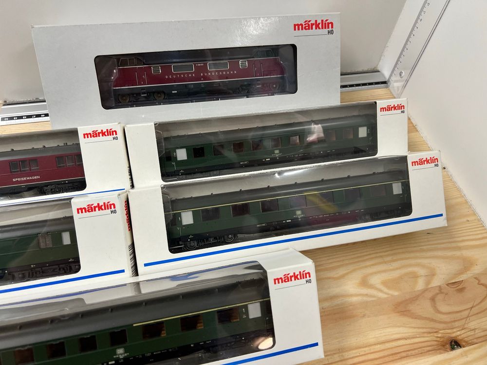 Märklin 39800 Diesellokomotive / passende Wagen / MFX (Gebraucht) in ...