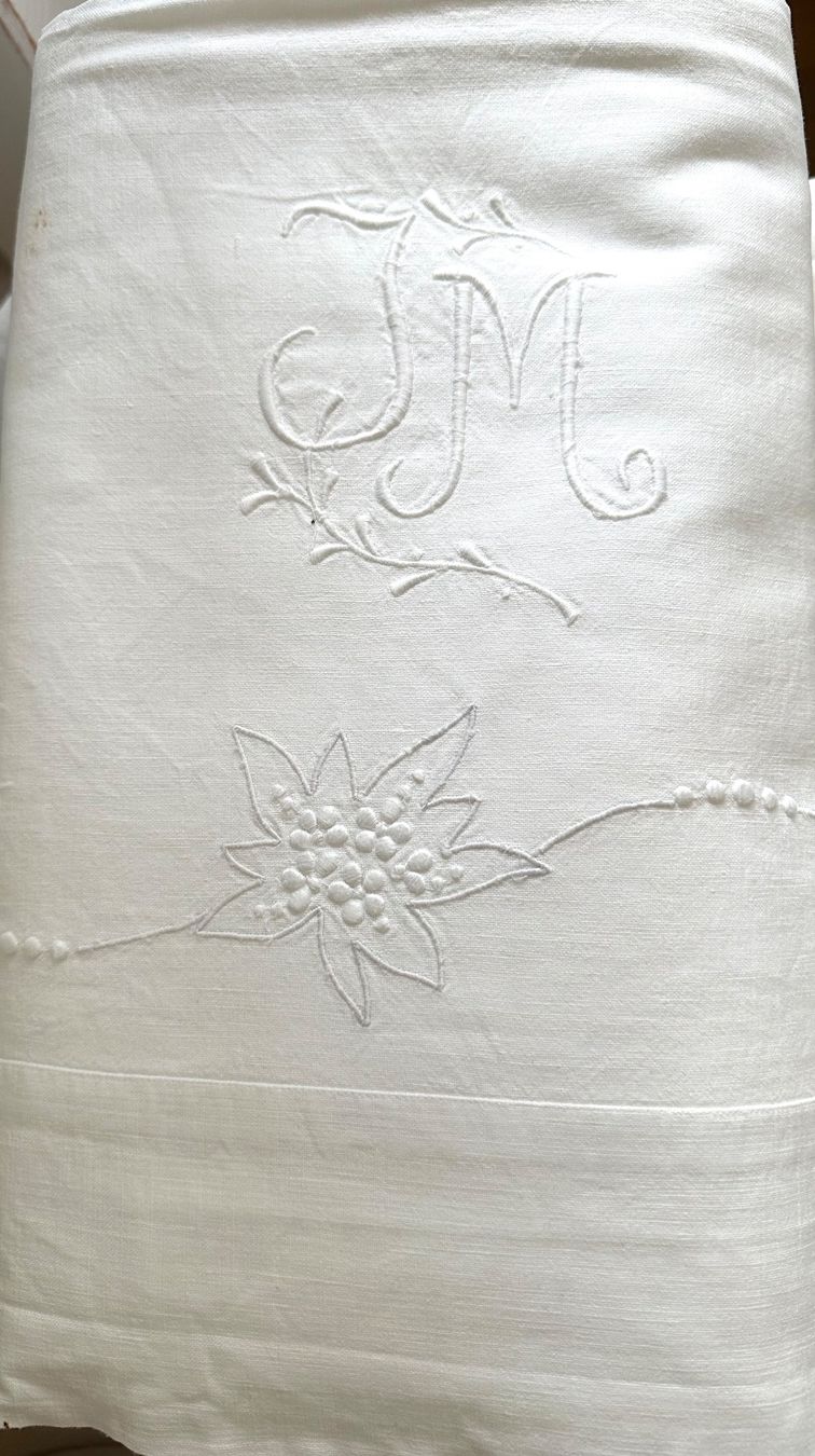 🟢 Ancien drap brodé JM / Altes besticktes Edelweiss-Tuch JM (D'occasion ...
