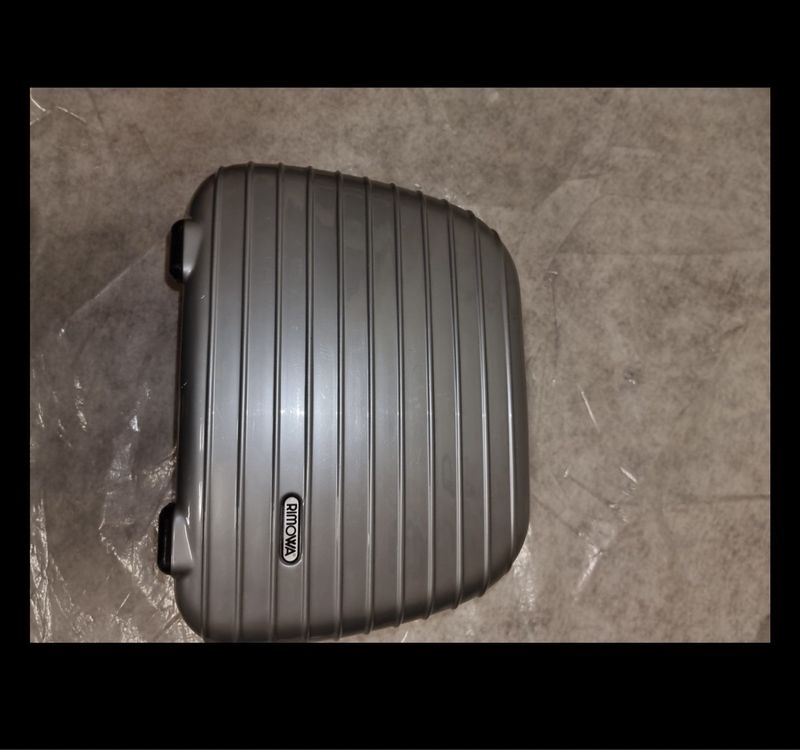 Small RIMOWA suitcase (Gebraucht) in Zürich für CHF 150 – mit Lieferung ...