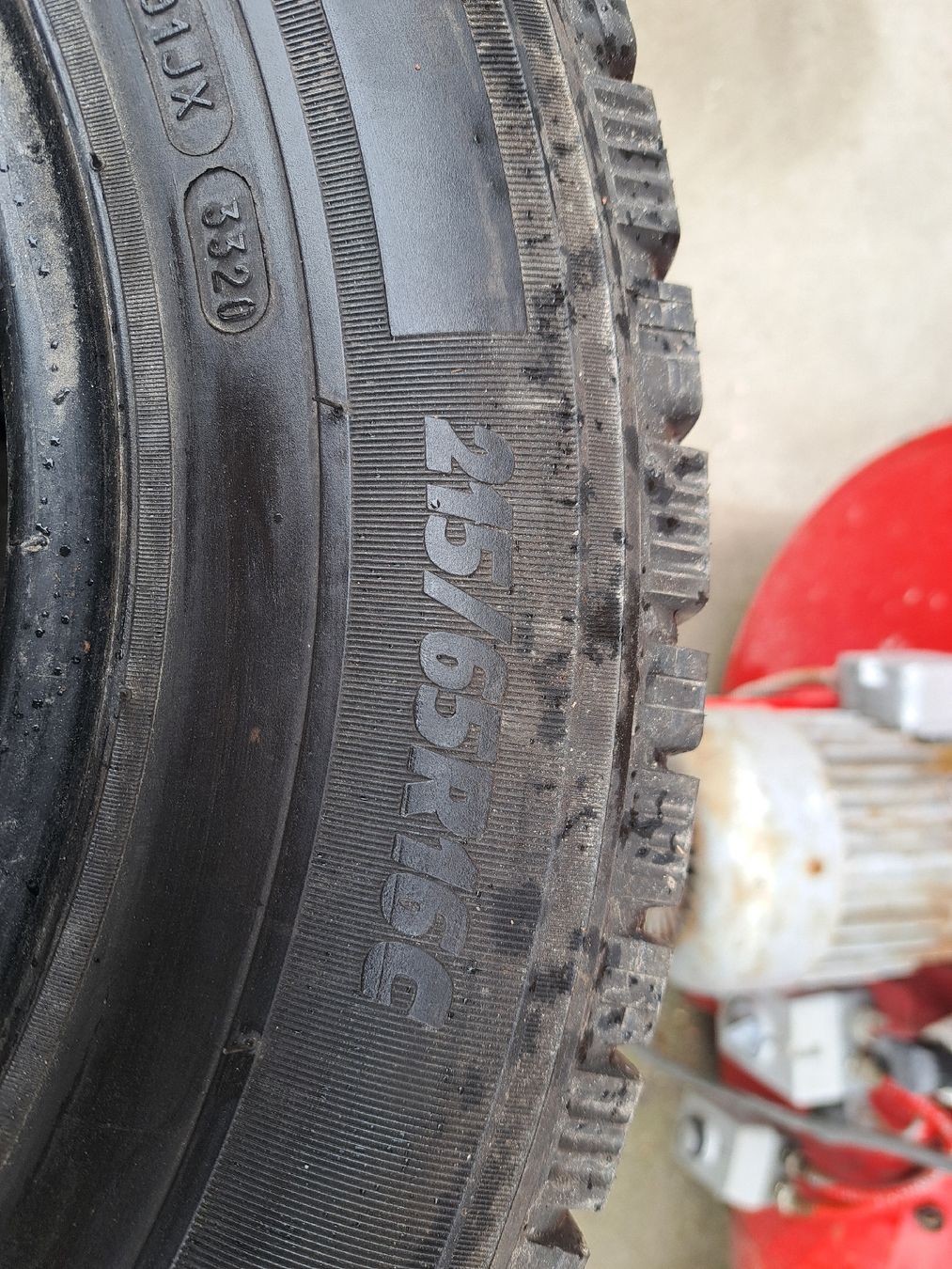 4x Winter Reifen 215/65R16 C Michelin Agilis Alpin (Gebraucht) in ...