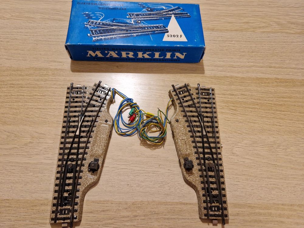 Märklin 5202 Weichenpaar M H0 (1) (Gebraucht) in St-Aubin-Sauges für CHF 22 – mit Lieferung auf ...