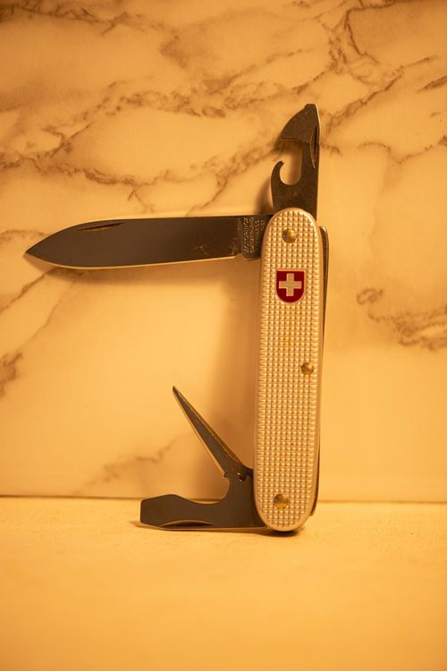 Schweizer Messer Victorinox 90 (Gebraucht) in Lonay für CHF 29 – mit ...
