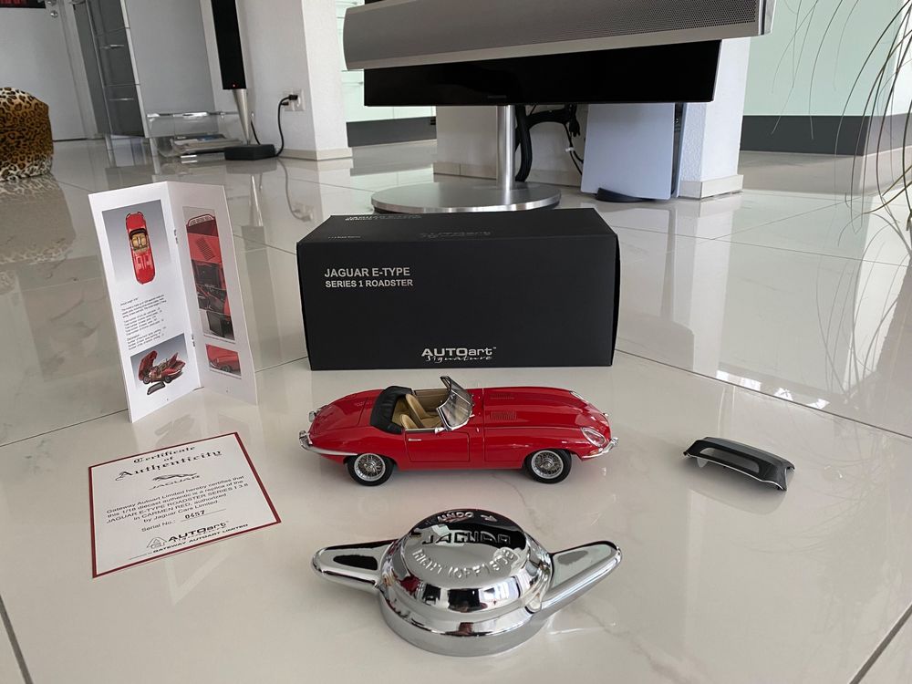 Jaguar E-Type Serie I 3.8 Roadster 1:18 AutoArt «Signature» (Neu und ...