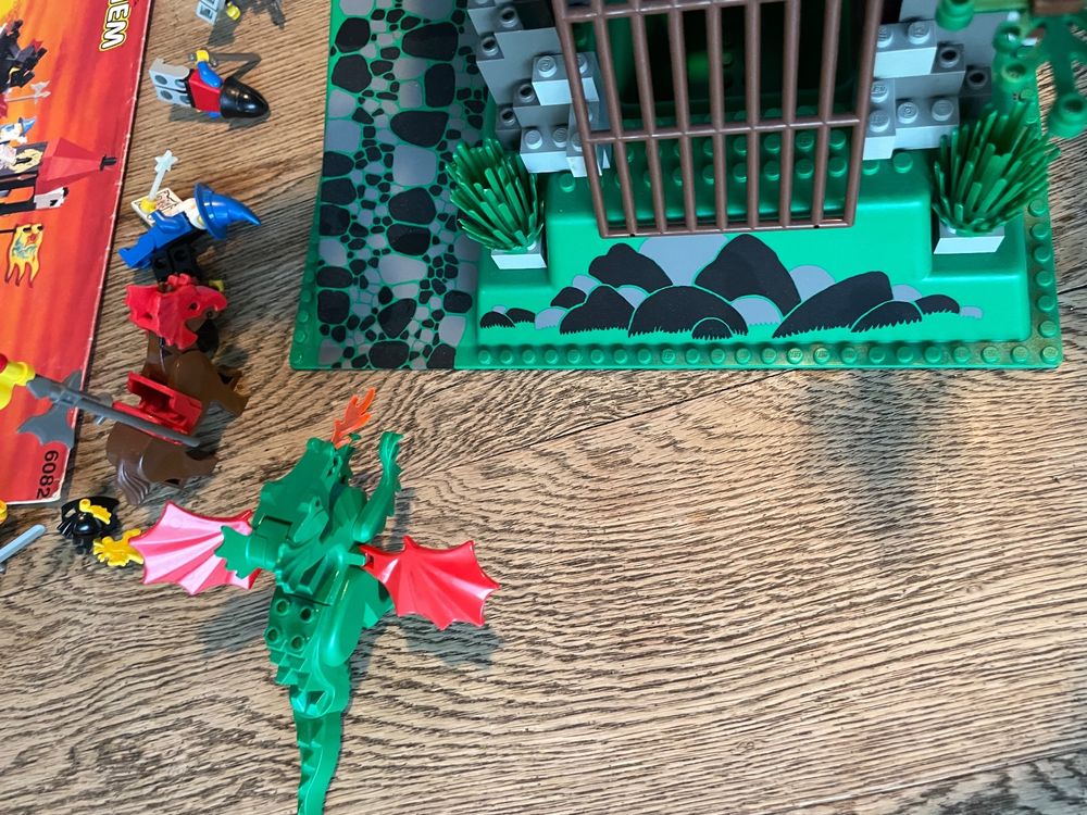 1.- Lego Castle Dragon Knights 6082: Fire Breathing Fortress | Kaufen ...