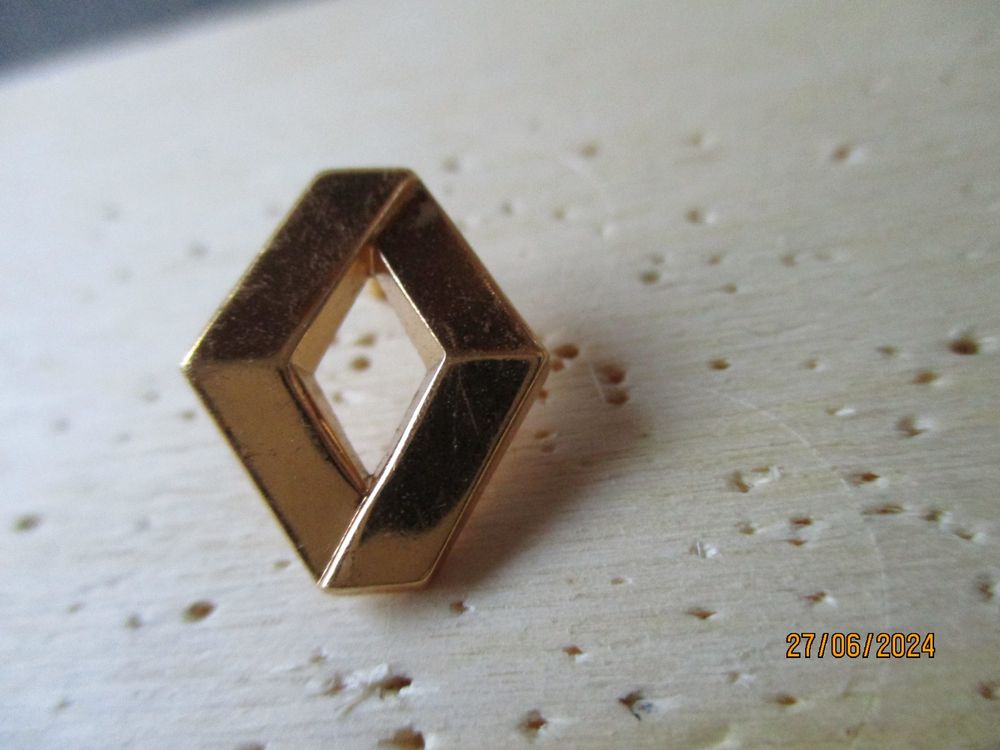 Renault Logo Gold ( Nicht echt ) Pin (Neu (gemäss Beschreibung)) in ...
