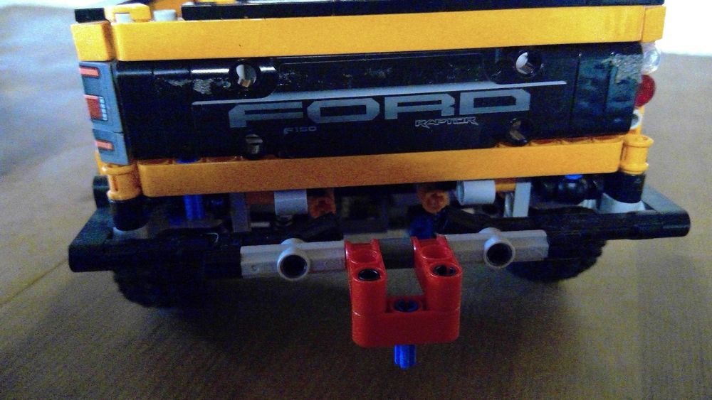 Lego Technic Ford F-150 Raptor (Gebraucht) in Horgen für CHF 57 – nur Abholung auf Ricardo kaufen