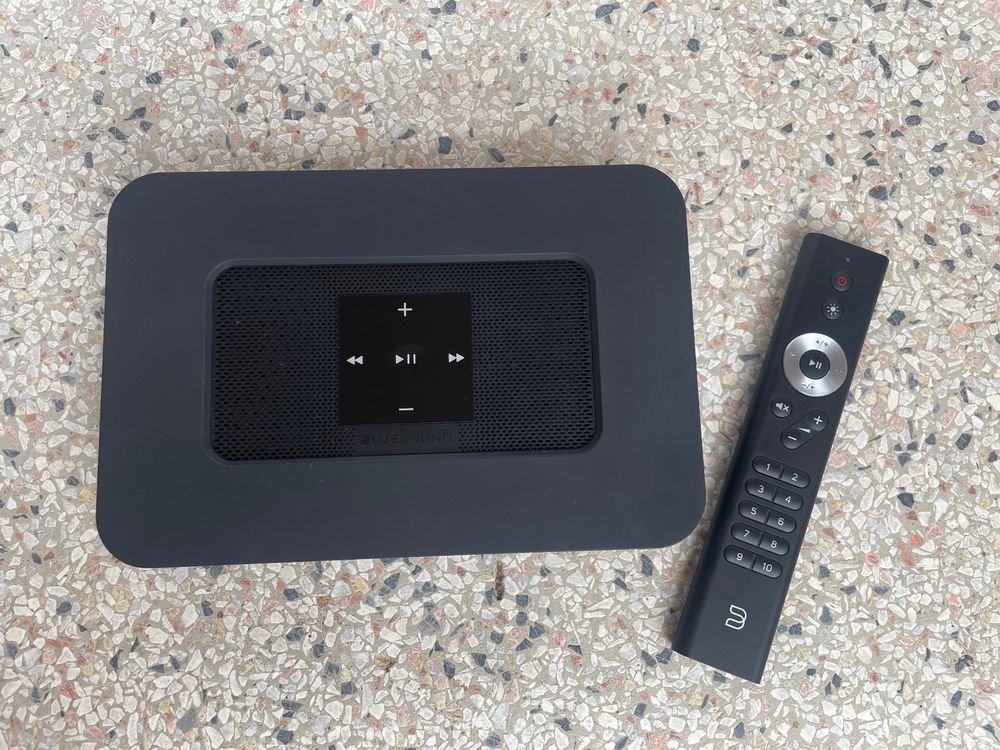Bluesound Node 2i Streamer mit Bluesound Fernbedienung RC1 | Kaufen auf ...