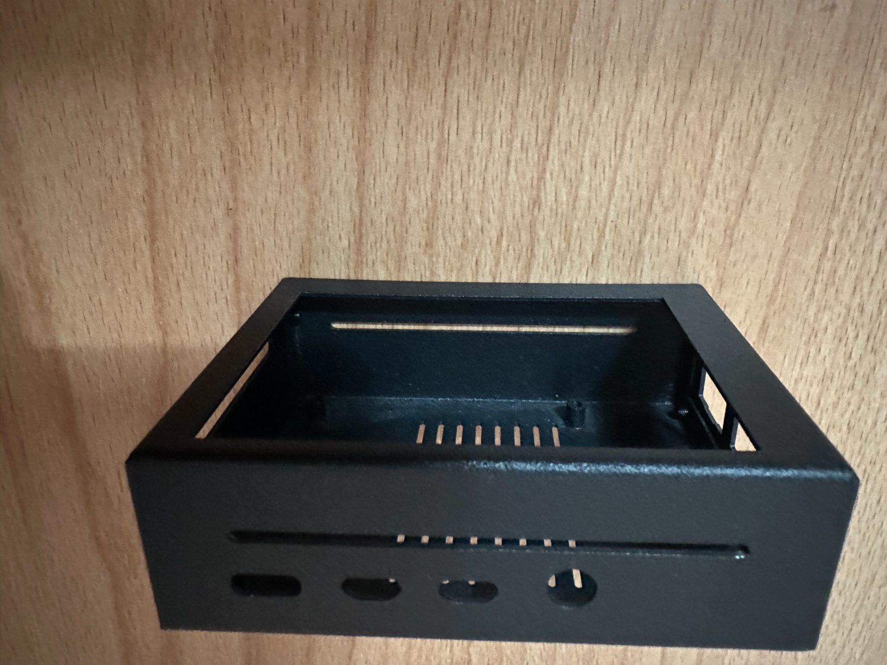 Raspberry Pi 4 Metallgehäuse / Case – schwarz (Gebraucht) in Zürich für ...
