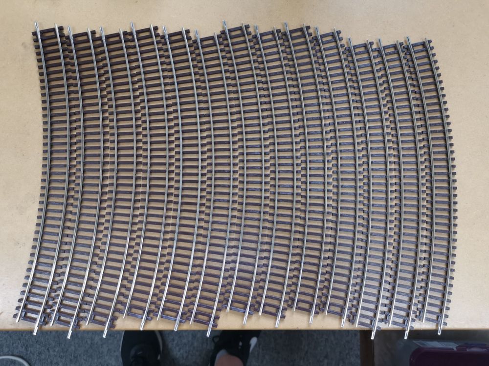 Roco 42425 - Gebogenes Gleis R5, 30° (Gebraucht) in St. Margrethen SG für CHF 5 – mit Lieferung ...