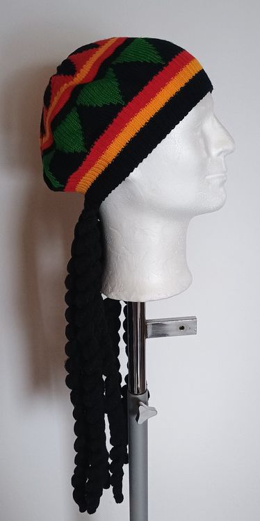 Rasta Hut mit schwarzen Dreadlocks Jamaica Style (neu) (Gebraucht) in ...