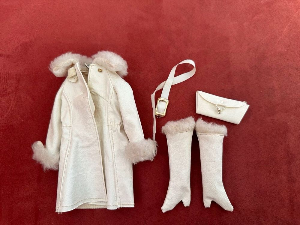 Barbie 1491 Red White n Warm 1969 (Gebraucht) in Herbriggen für CHF 50 ...