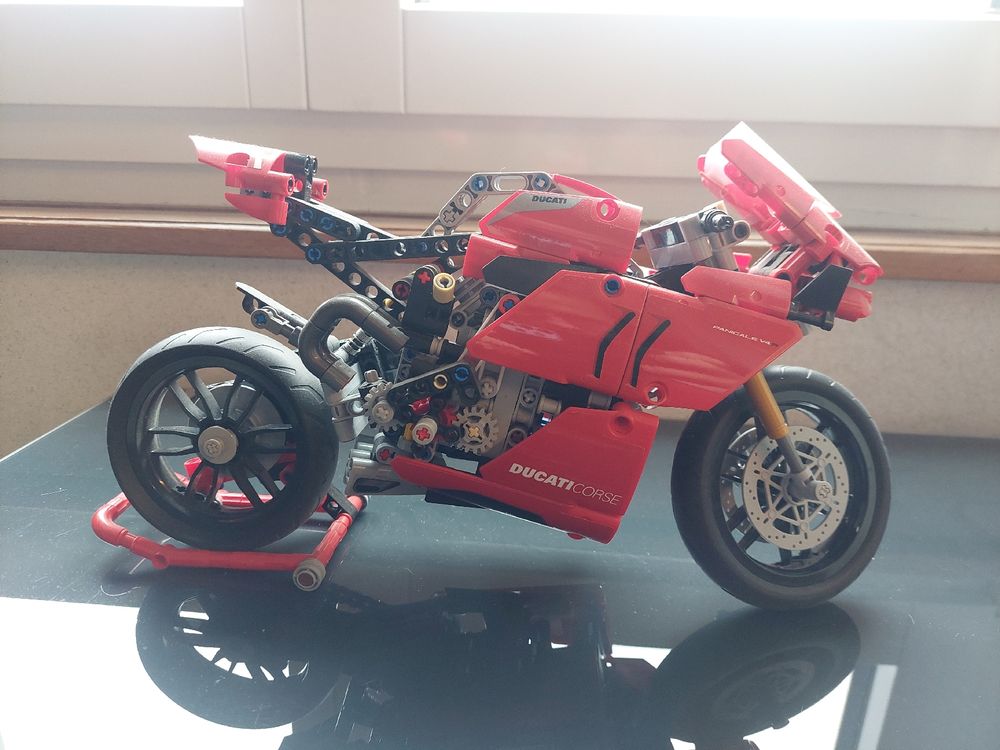 Lego Technic Ducati Panigale V4 R Motorrad | Kaufen auf Ricardo