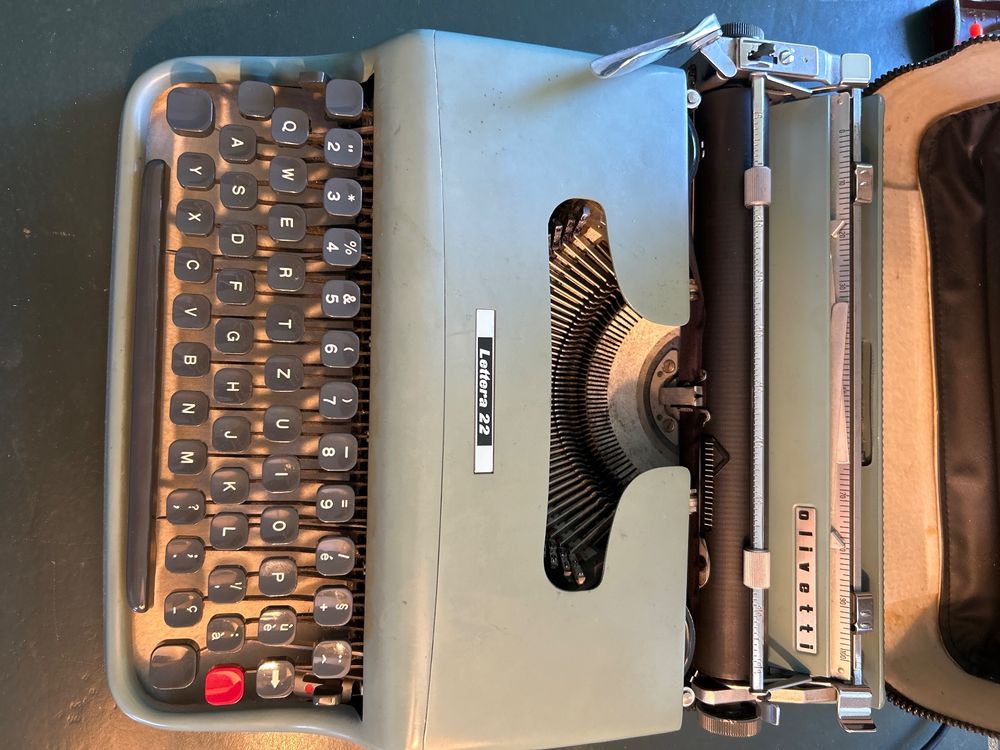 Machine à écrire Olivetti Lettera 22 (Gebraucht) in für CHF 39 – mit Lieferung auf Ricardo kaufen
