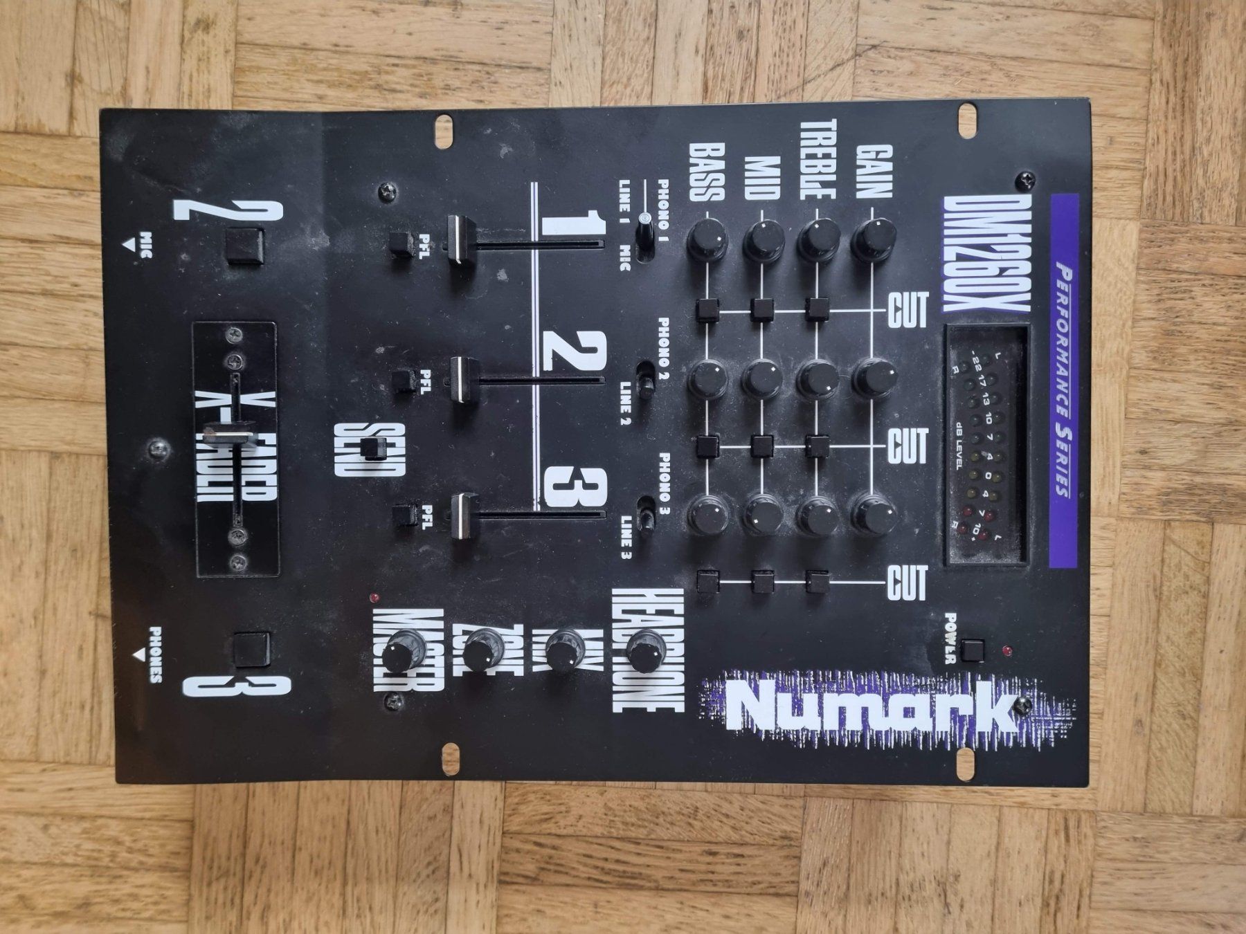 Numark Performance Series DM1260X 3 Kanal Mischpult (Gebraucht) in Flüh ...