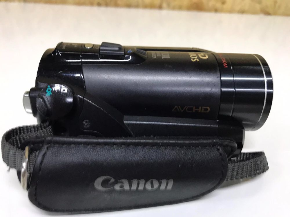 Canon LEGRIA HF200 Camcorder (Gebraucht) in Pratteln für CHF 31 – mit ...