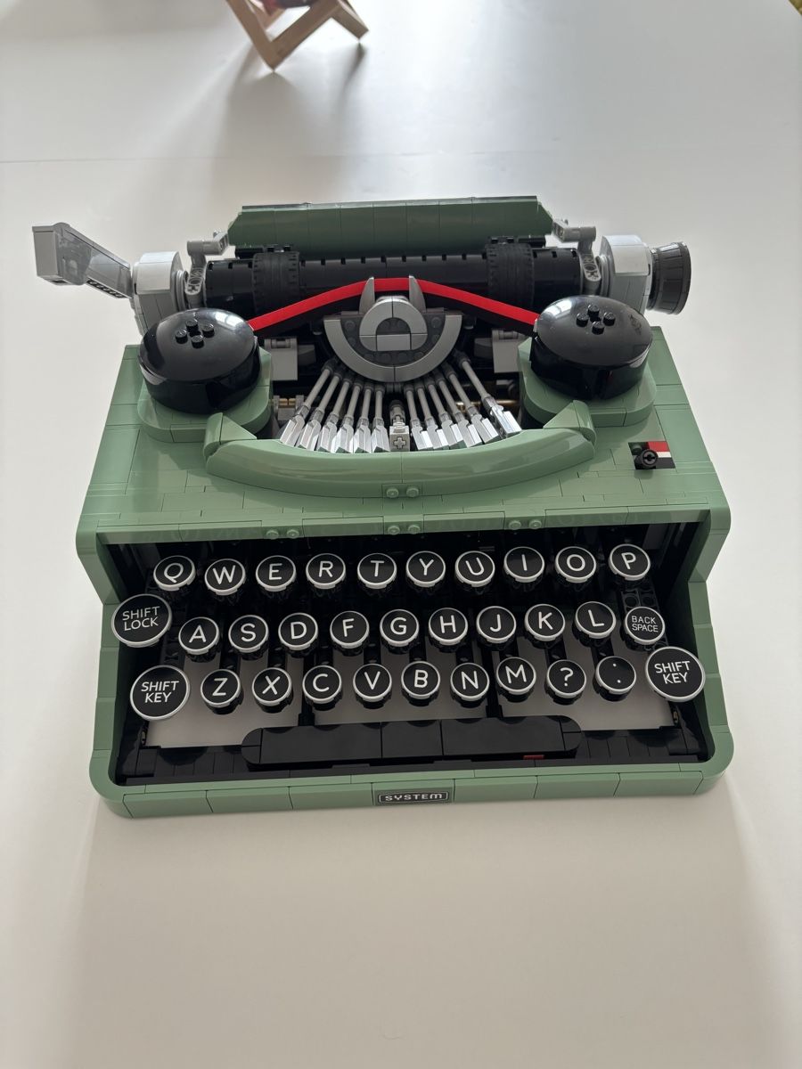 LEGO Ideas Machine à écrire 21327 - Comme neuf! (D'occasion) à La Chaux ...