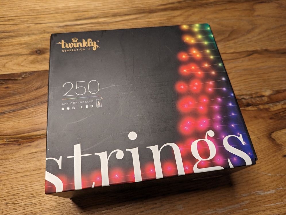 Twinkly Strings 250 RGB LED Lichterkette (Gebraucht) in Flims Dorf für ...