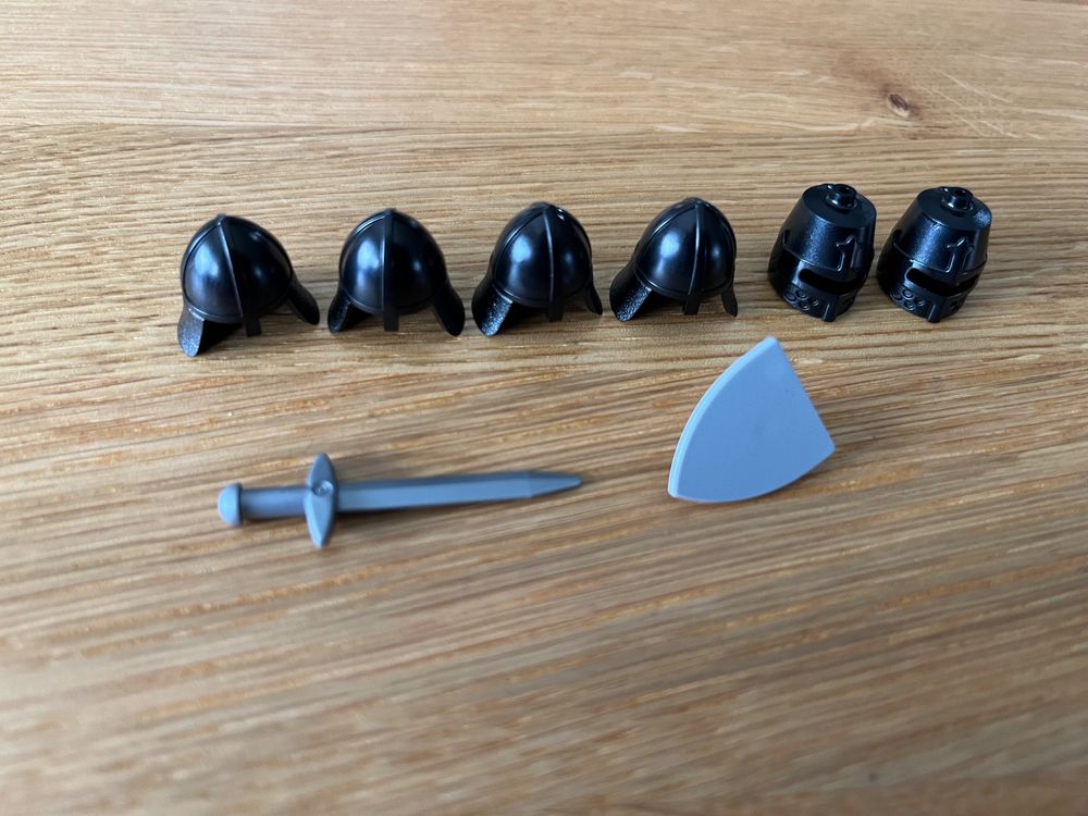 Lego Castle / Kingdoms Ritter Helme, Schwert und Schild (Neu (gemäss ...