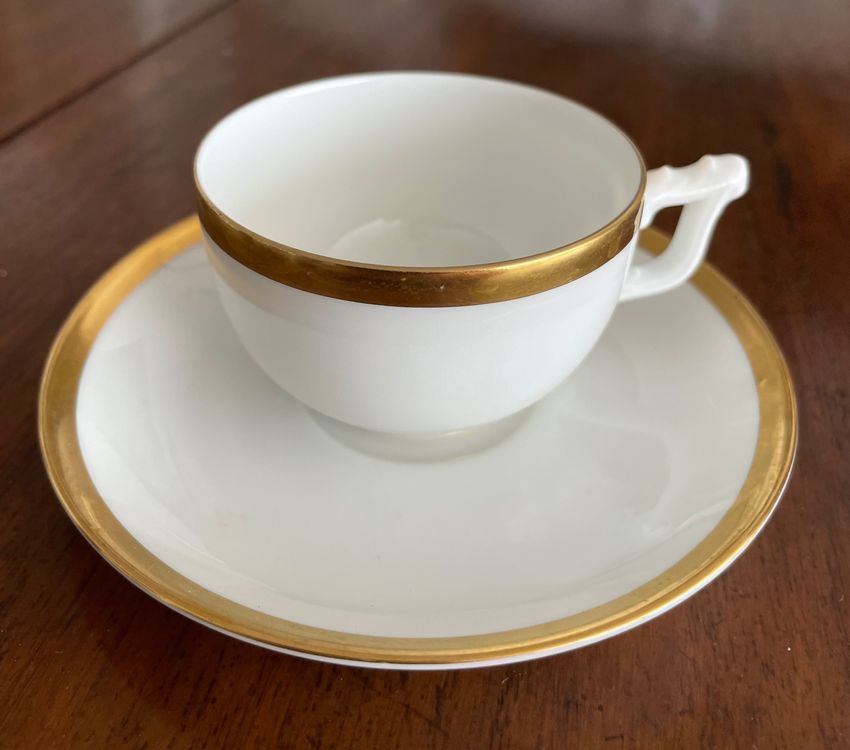 Tasse Mit Goldrand Alt