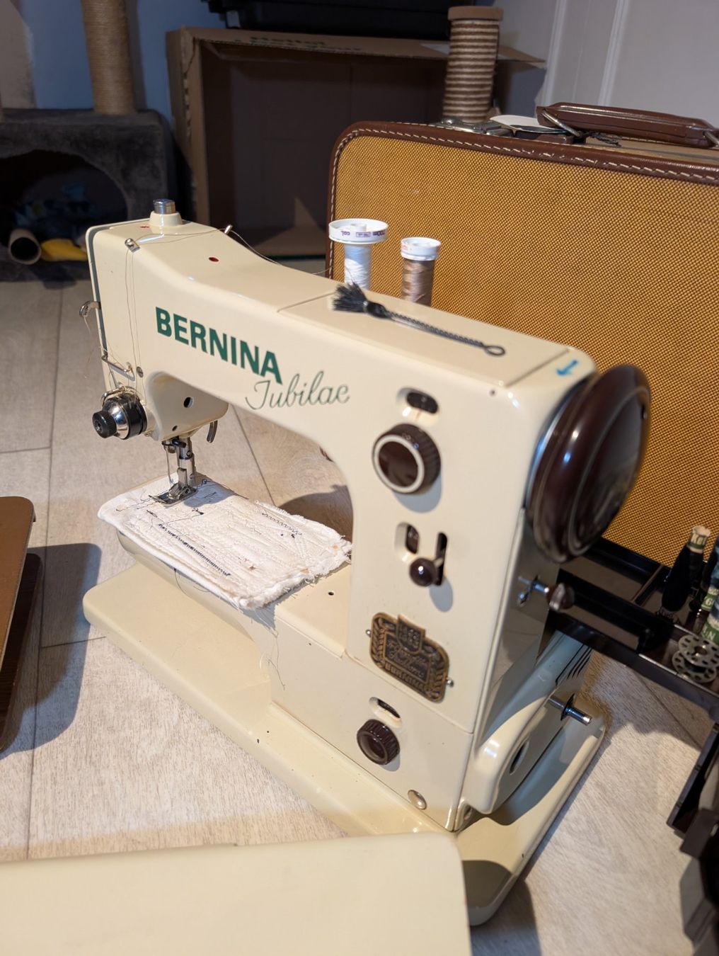 Machine à coudre Bernina Jubilae (D'occasion) à Versoix pour CHF 49 ...