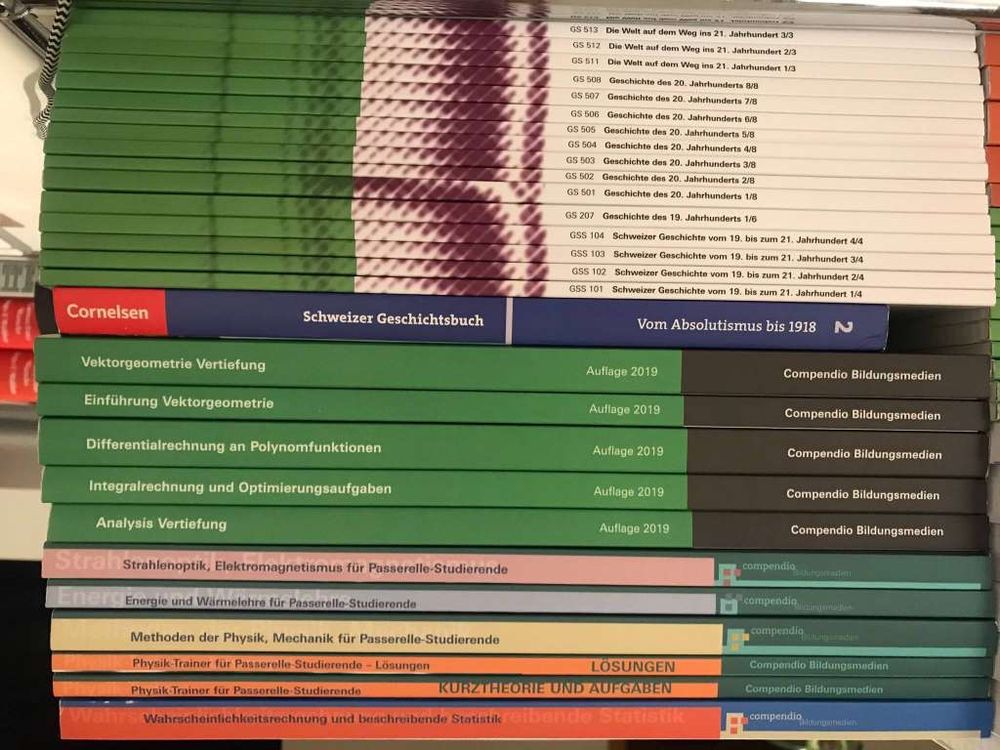 Bücher für die Passerelle (wie neu) | Kaufen auf Ricardo