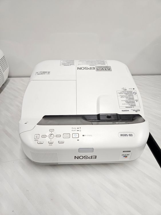 Epson EB-585W Beamer – ab 1 CHF! (Gebraucht) in Solothurn für CHF 66 ...