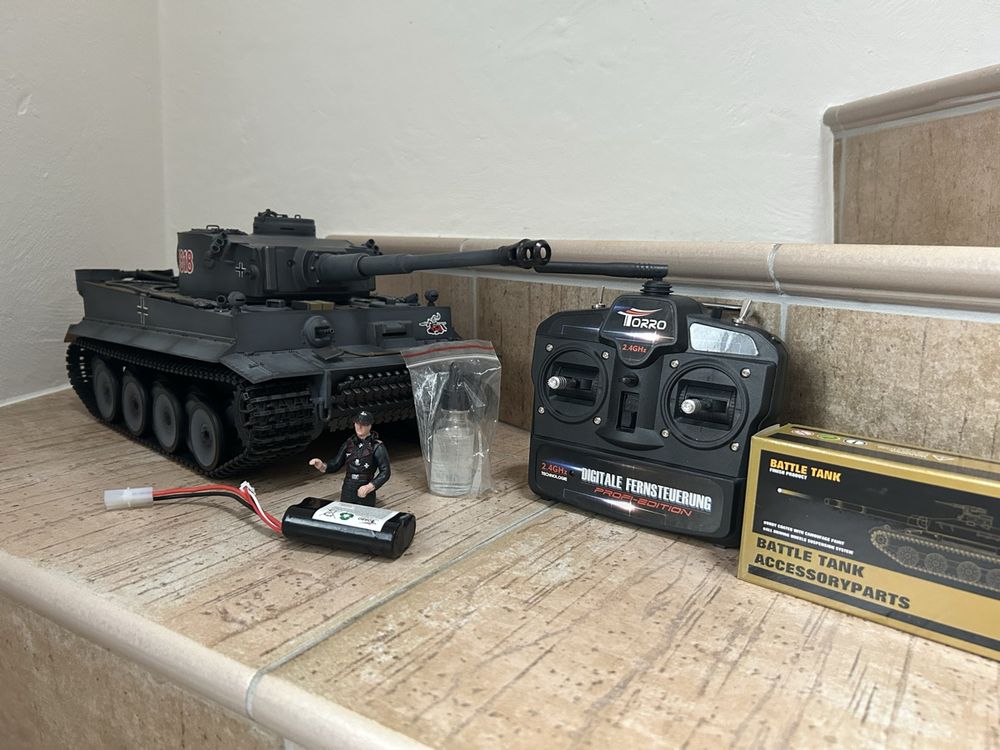 RC Panzer Tiger I, Torro, Rauch und Soundmodul (Gebraucht) in Brunnen ...
