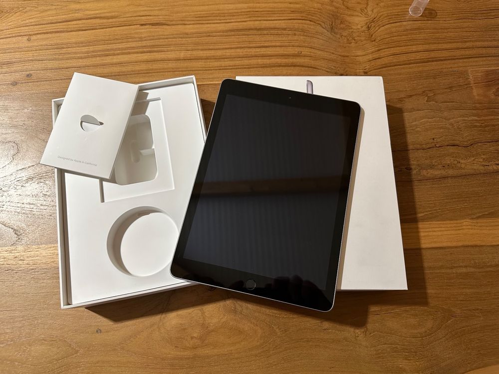 Apple iPad 5. GEN (2017) (Gebraucht) in Riedt b. Erlen für CHF 79 – mit ...