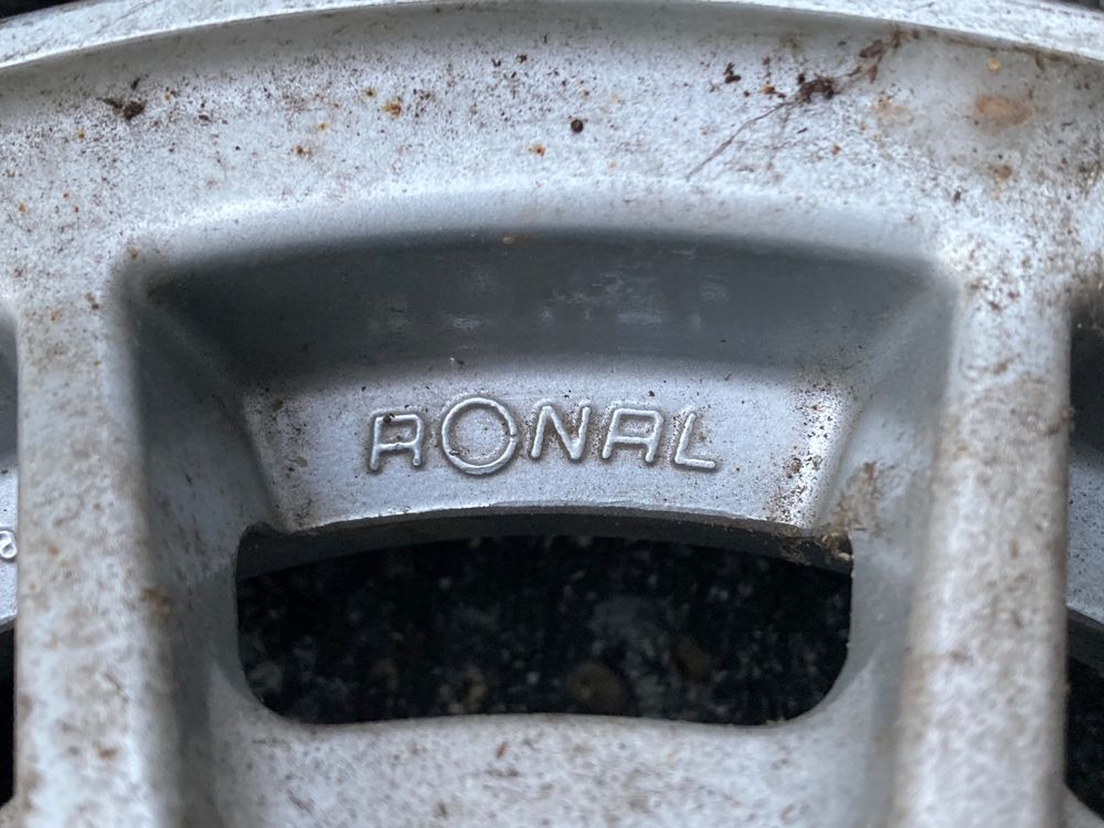 VW Golf 1 GX Royal Felgen Ronal R5 Kleeblatt 5x13 (Gebraucht) in Büren ...