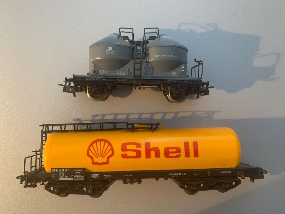 Märklin HO 4442 DB Kesselwagen SHELL + 4622 DB Behälterwagen | Kaufen ...
