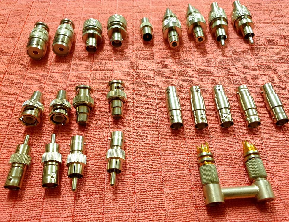 BNC Steckverbinder und Adapter, Posten alles zusammen | Kaufen auf Ricardo