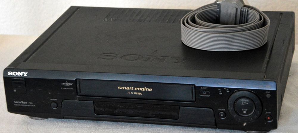 Videorecorder VHS Sony SLV-E830B magnétoscope (Gebraucht) in Collonges ...