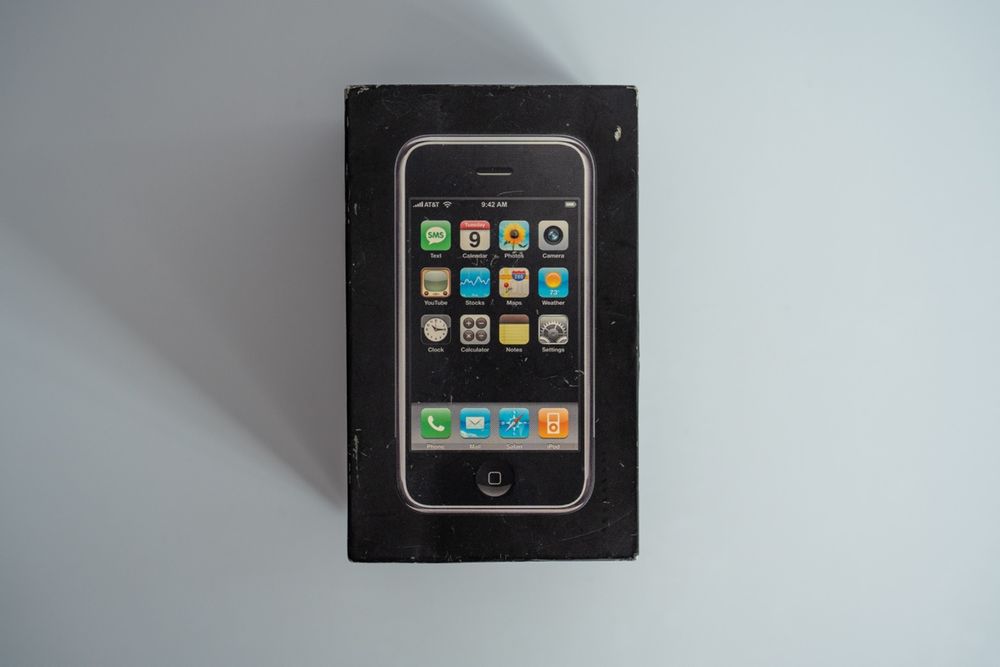 1st-Gen Apple iPhone (2007) mit Originalverpackung OVP (Gebraucht) in ...