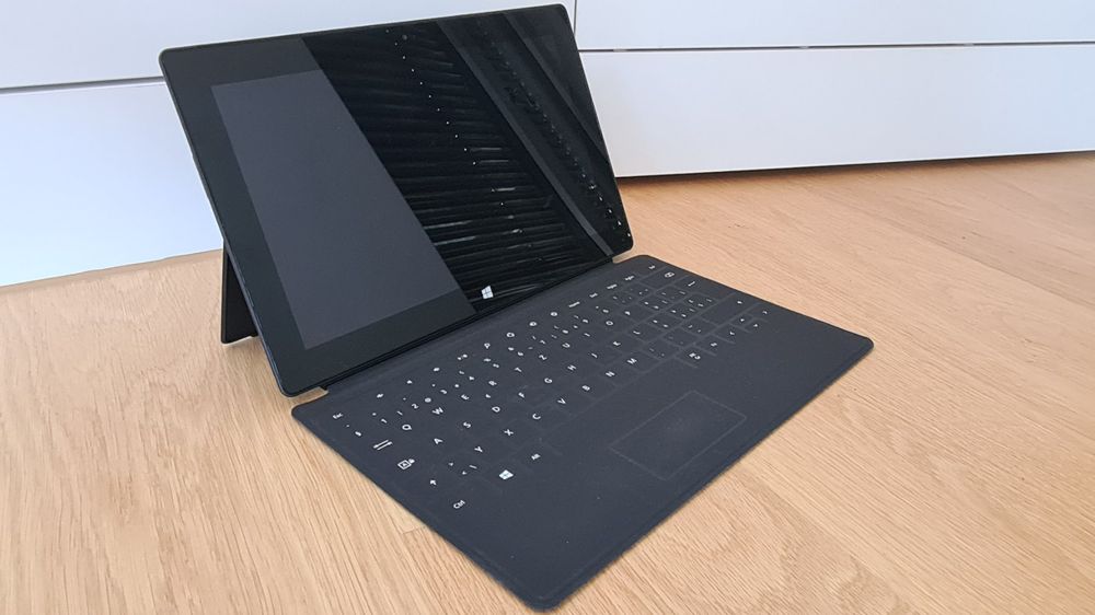 Microsoft Surface Pro Tablet - Modell 1514 128G mit Tastatur (Gebraucht ...