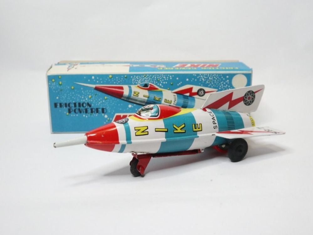 Nike Blech Rakete Rocket made in Japan (Neu (gemäss Beschreibung)) in ...