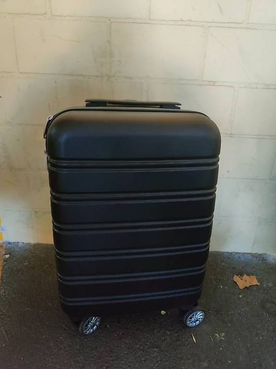 Valigia nera rigida trolley da cabina, nuova! (Usato) a Losone per CHF ...