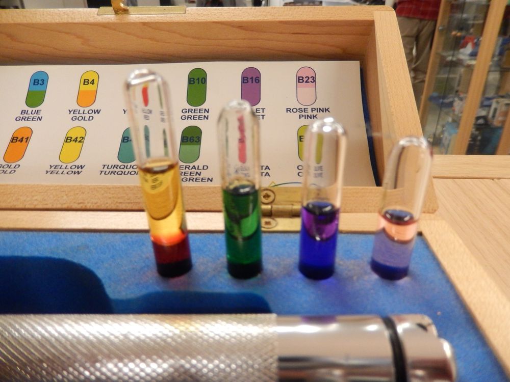 Aura-Soma Light Beamer Pen (Gebraucht) in Chur für CHF 110 – mit ...