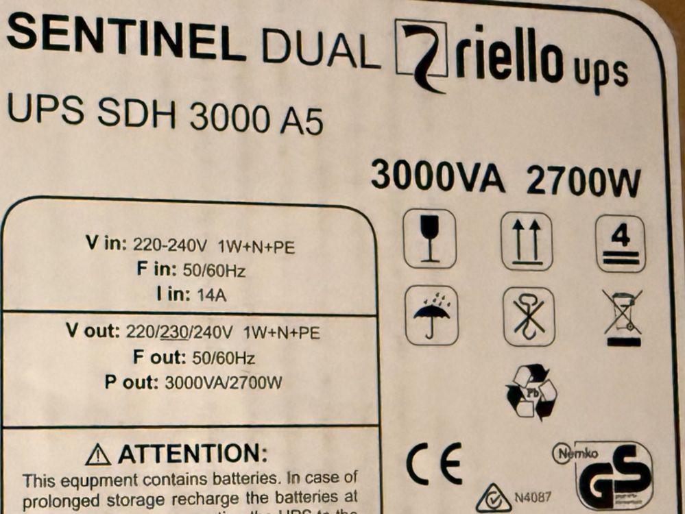 USV-Anlage Sentinel Dual SDH 3000 A5 inkl. Batterieerweit. (Gebraucht ...