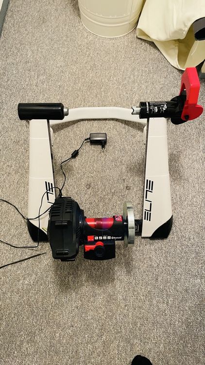 Elite Rampa Smart Trainer (Gebraucht) in Belp für CHF 5 – nur Abholung ...