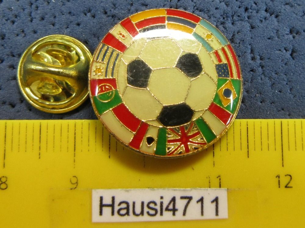 FUSSBALL UEFA PIN GOLDIG GLASIERT 24mm (Gebraucht) in Ettingen für CHF ...
