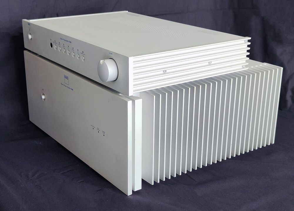 NAD S100 & S200 "Silverline" High-End Verstärker Set | Kaufen auf Ricardo
