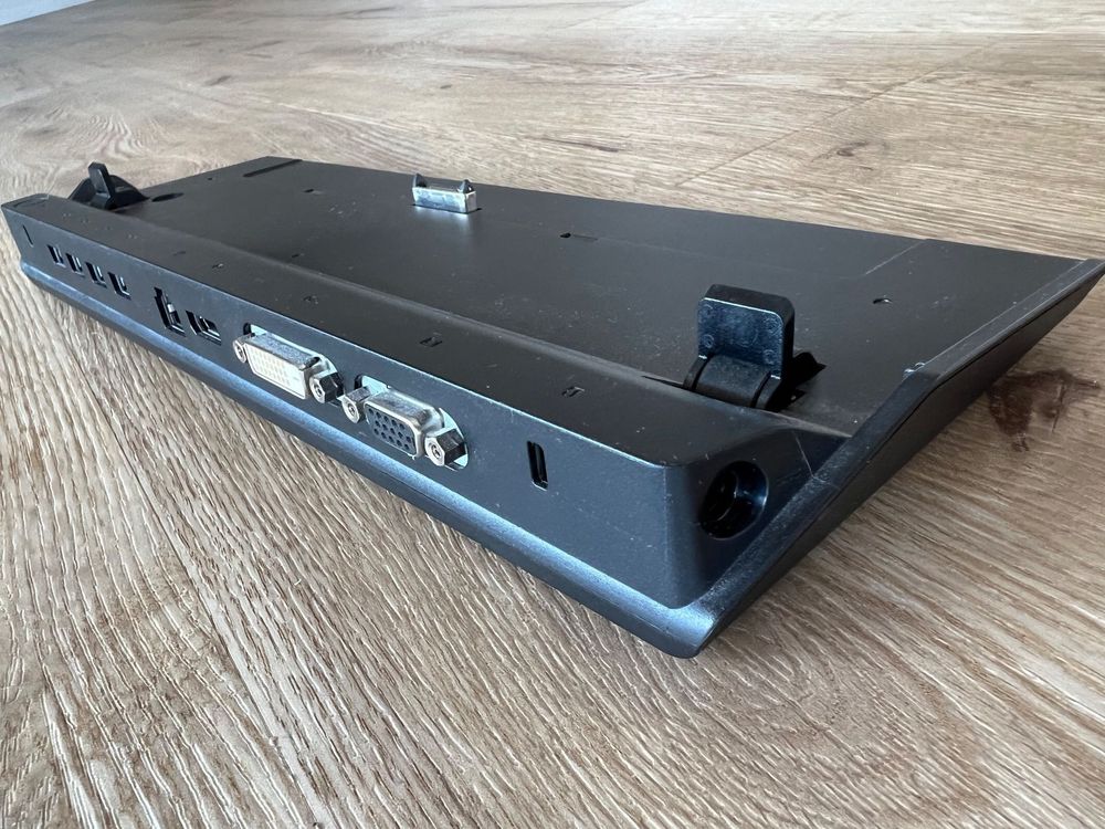Docking Station für Fujitsu Laptop / Port Replicator (Gebraucht) in ...
