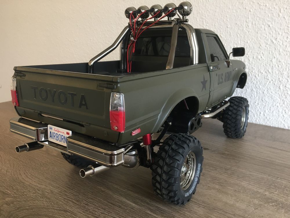 Tamiya Highlift Toyota Hilux Armytruck Style Carson 6-Kanal (Gebraucht) in Kleindöttingen für ...
