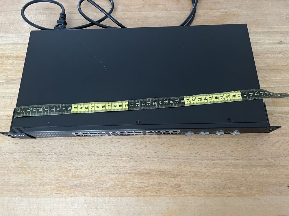 ZyXEL GS-1524 24-Port Gigabit Switch - Unverwüstlich! (Gebraucht) in ...