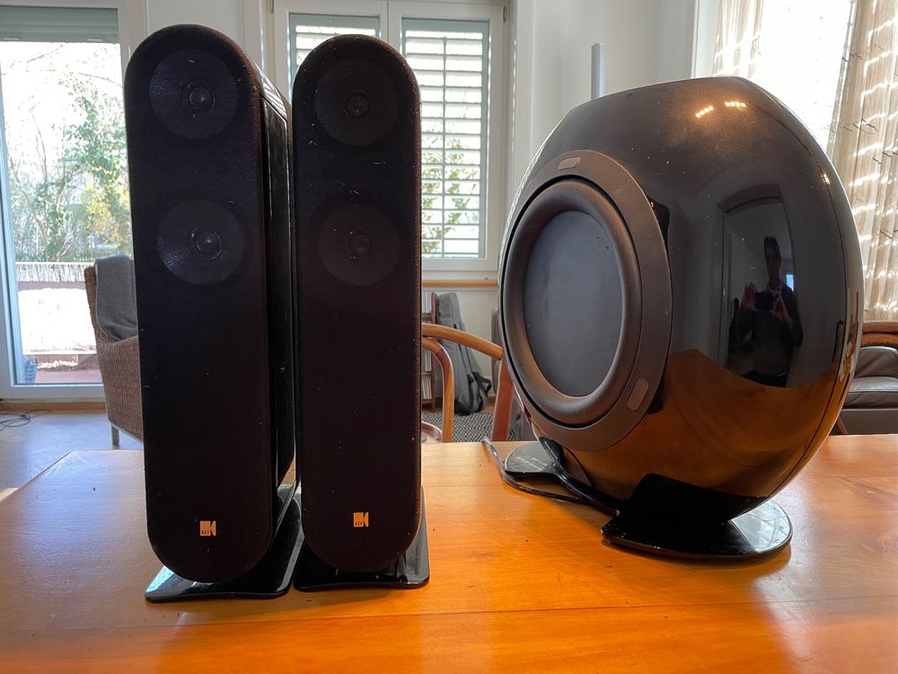 KEF FiveTwo Model 7 und KEF HTB2 Subwoofer (Gebraucht) in Zürich für CHF 56 – nur Abholung auf ...