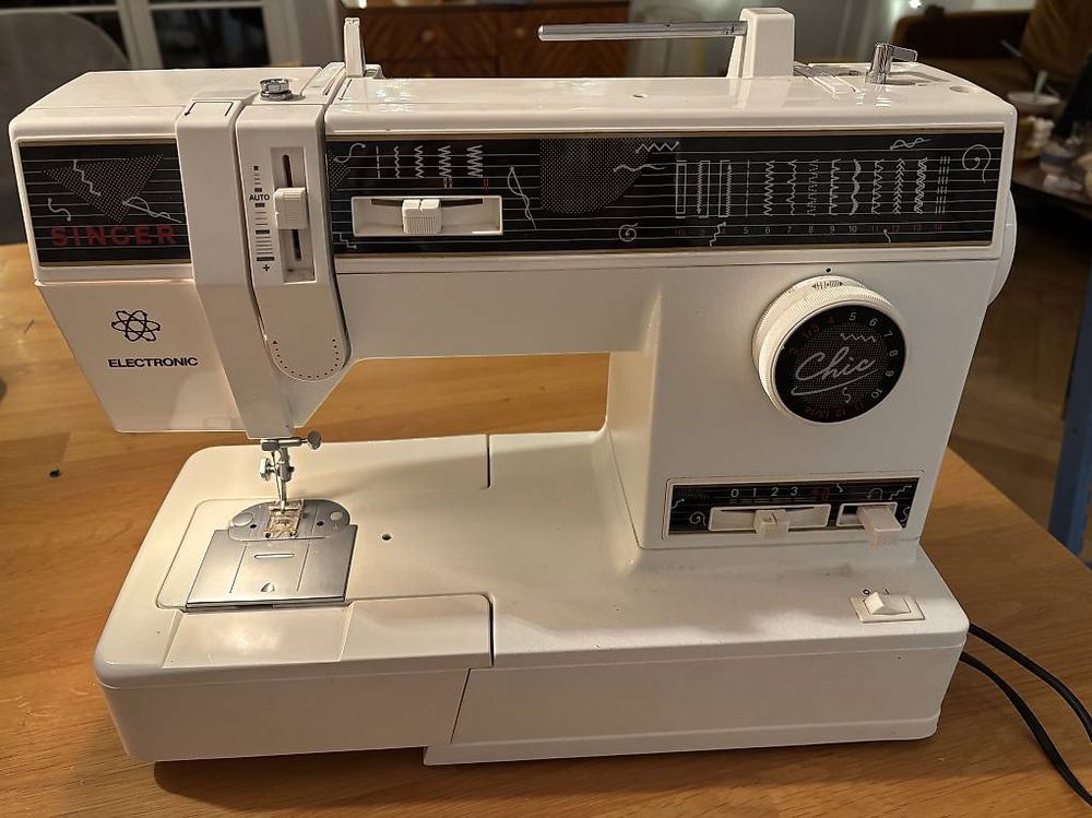 Singer Nähmaschine Chic Electronic 4662 (Gebraucht) in Bern für CHF 75 ...